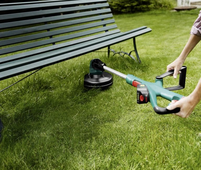 Quelles sont les caractéristiques du rotofil Bosch AdvancedGrassCut 36